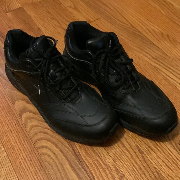 3N2 | Shoes | Mens 3n2 Referee Shoes Size 3 | Poshmark